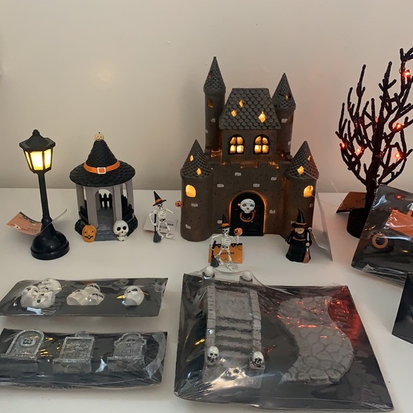 Target Bullseye | Holiday | Halloween Target Bullseye Mini Figurines ...